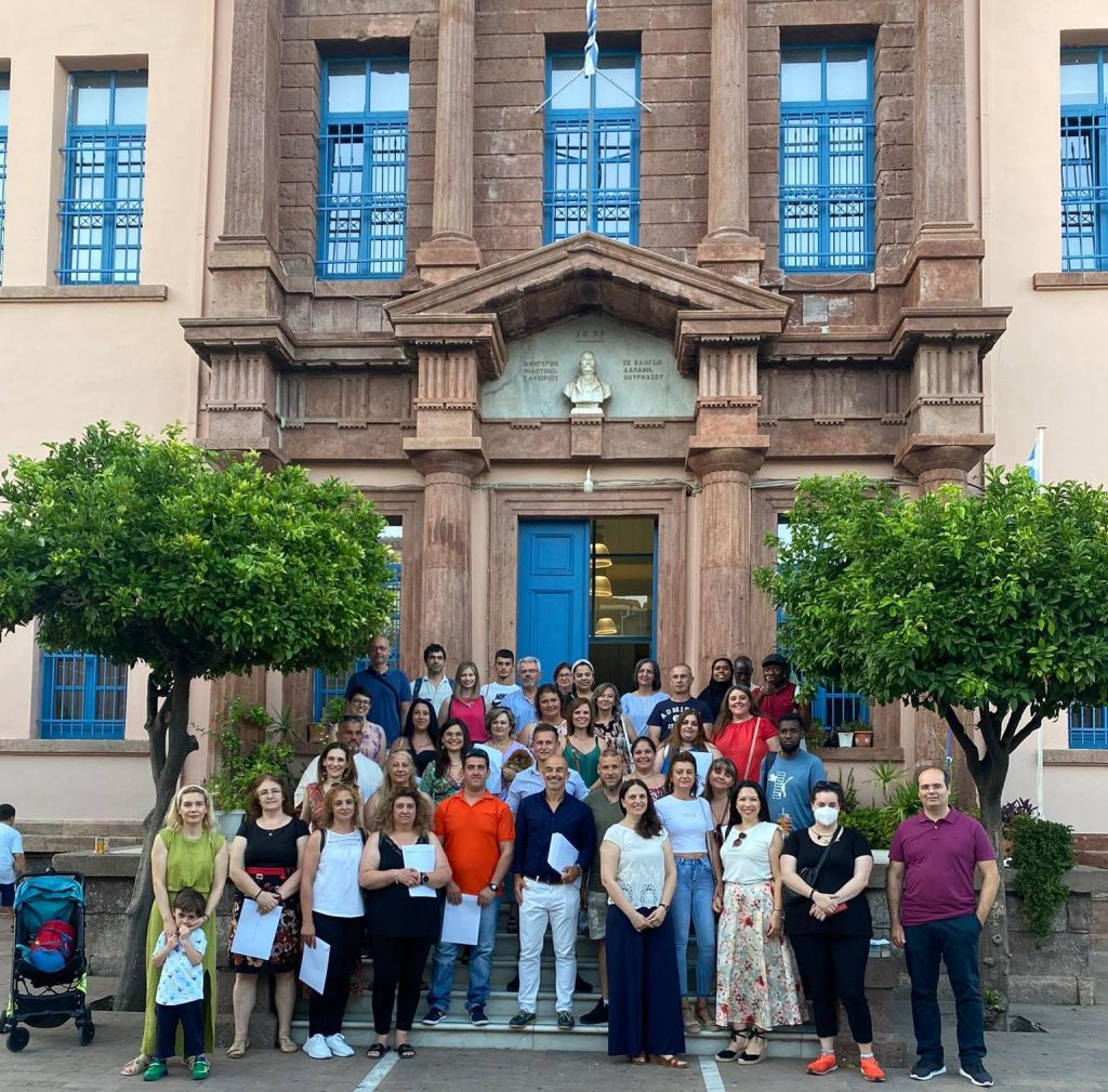 Σχολείο Δεύτερης Ευκαιρίας: Εγγραφές 2025-2026 - Εφημερίδα Πολιτικά